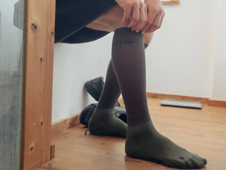 Compression Socks for Nurses & Healthcare Workers: A Complete Guide ...